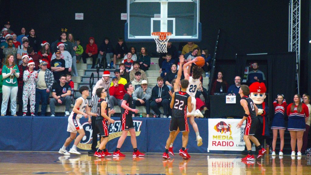 Statesmen Stave Off Eagles for 67-58 Victory - Litter MediaLitter Media